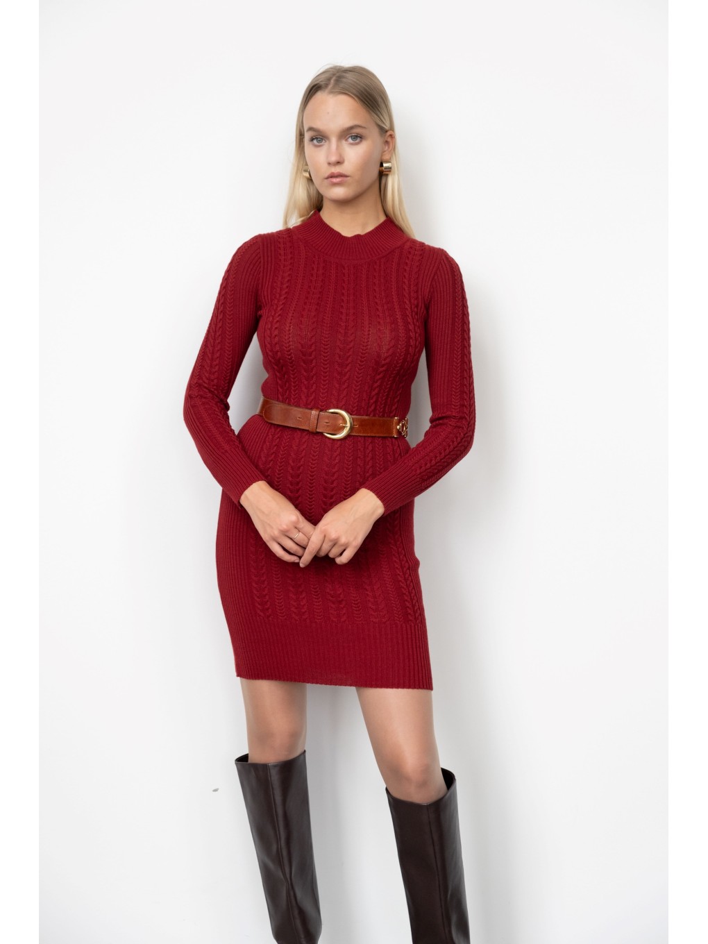 Ireen-O tumepunane palmikutega kleit